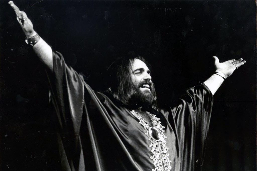 Demis Roussos in zes essentiële songs - uDiscover Music Holland